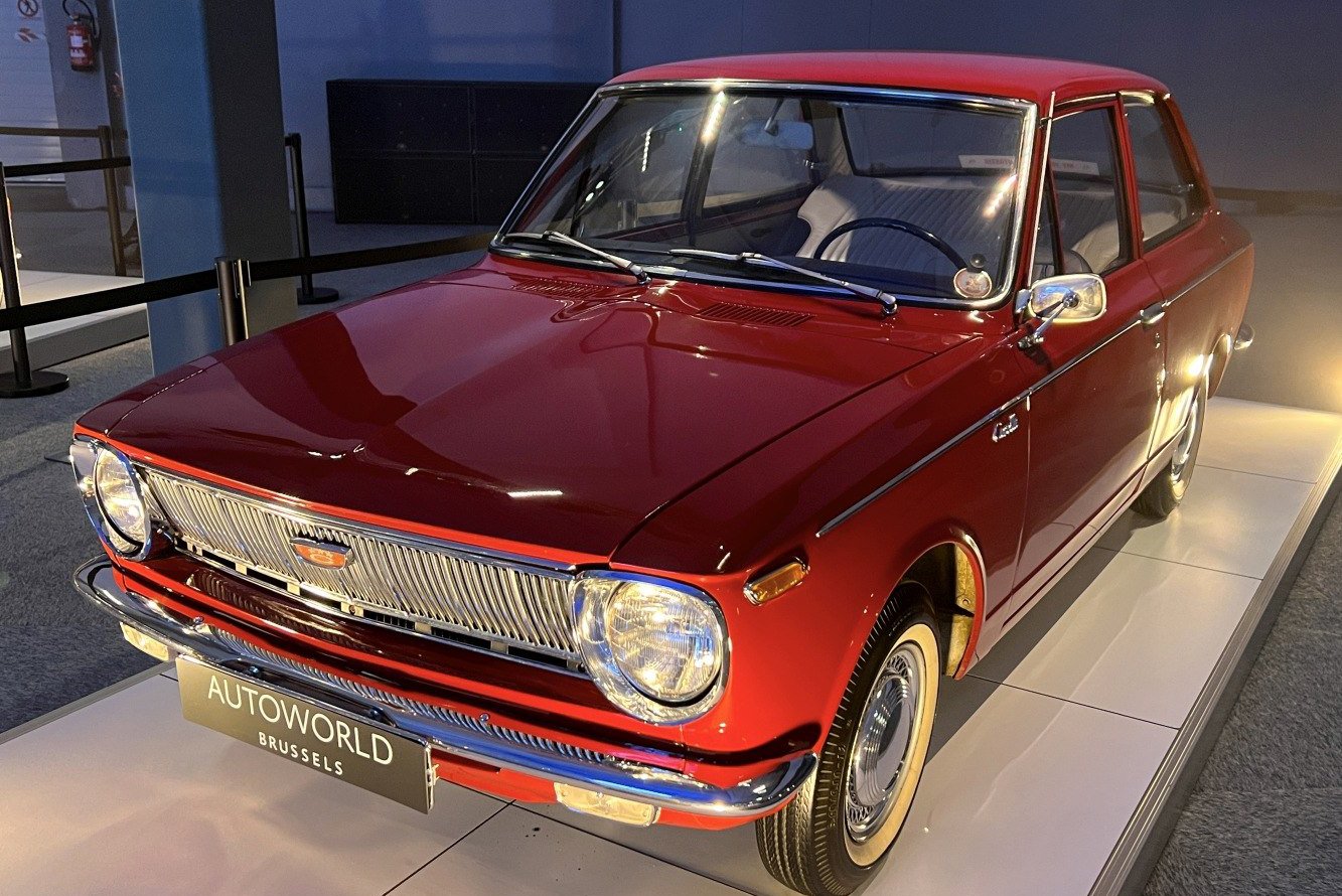 Toyota Corolla I 2-door sedan (E10) 1200 (68 Hp)